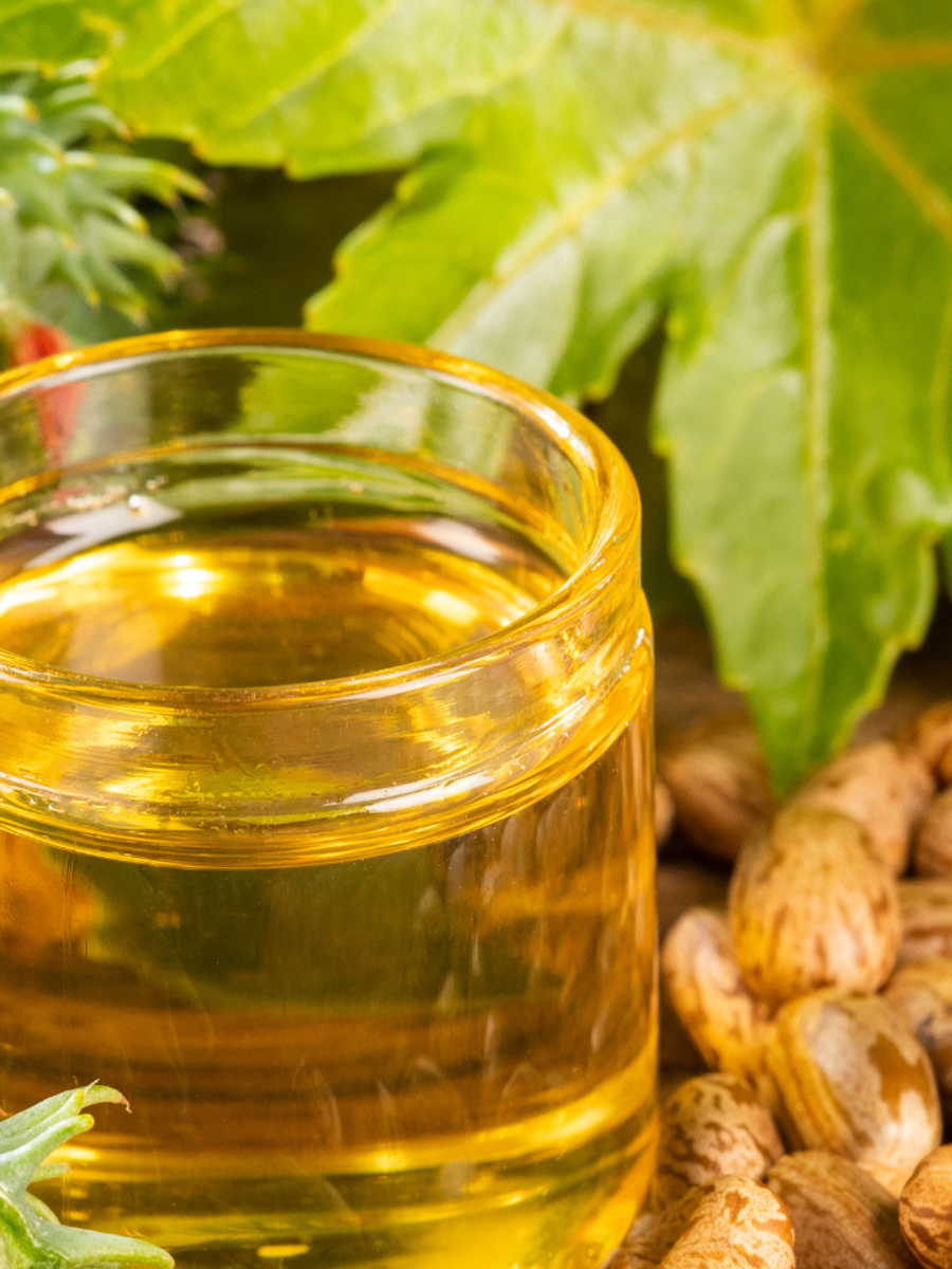 7 great benefits of applying castor oil in navel - The Times of India ...