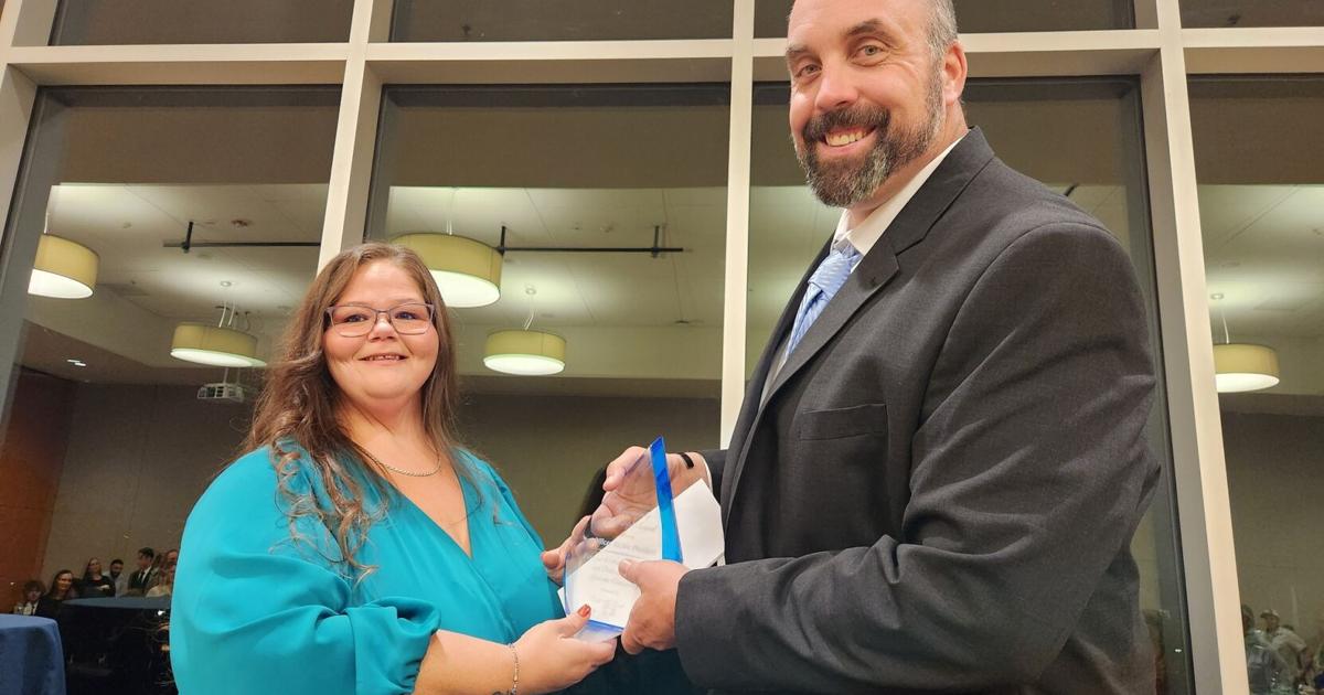 Spokane Police Sergeant receives award for his work on the behavioral ...