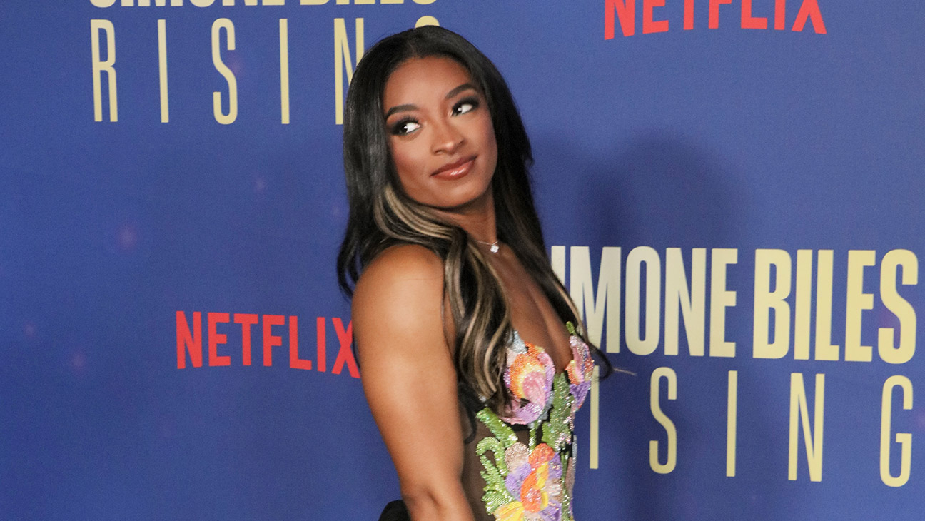Simone Biles on Showing Mental Health Journey in Netflix Doc ...