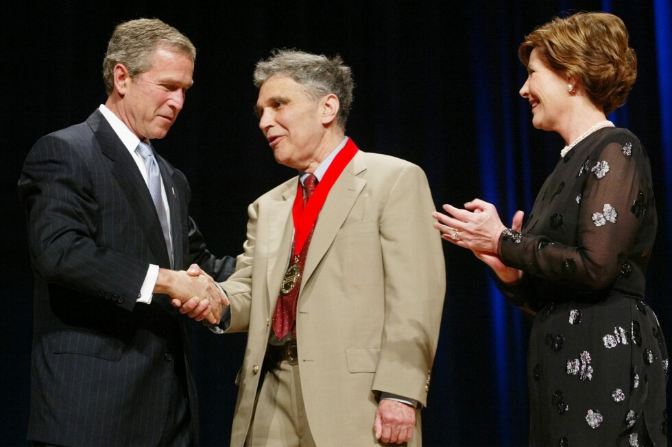Pulitizer Prize-winning psychiatrist and author Robert Coles dies ...